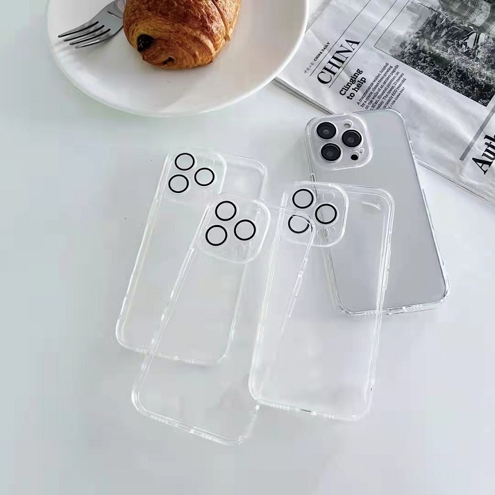 Lens protection design for smartphone clear protective case